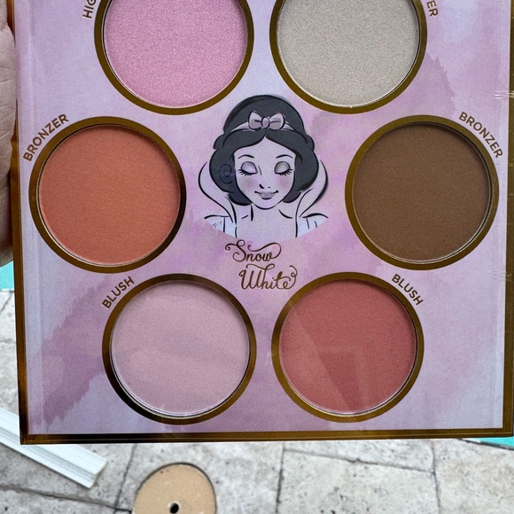 Disney | Makeup | Disney Princess Snow White Complexion Palette 6 Tones ...
